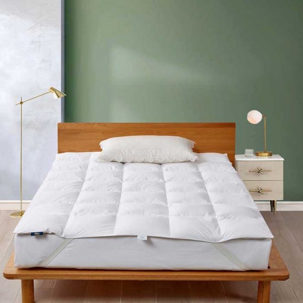 Topper lông vũ nhân tạo và tự nhiên, nên chọn loại nào? - Đệ Nhất Nệm